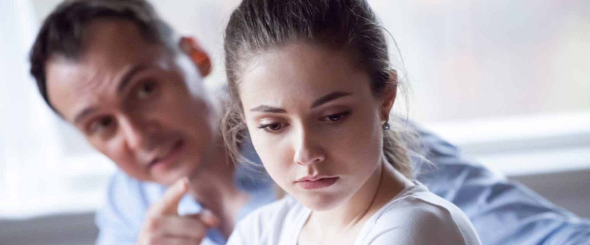 Understanding Manipulation in Relationships: Tips and Signs for Building Healthy Connections